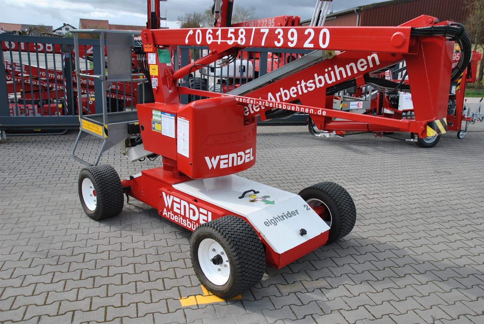 verkauft - HR 12 NE (schwarze Reifen) Gelenk-Teleskop-Arbeitsbühne - Wendel Arbeitsbühnen